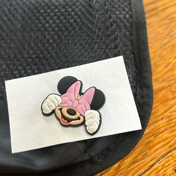 Jibbitz | Accessories | Jibbitz Brand Minnie Mouse With Pink Bow Pulled ...